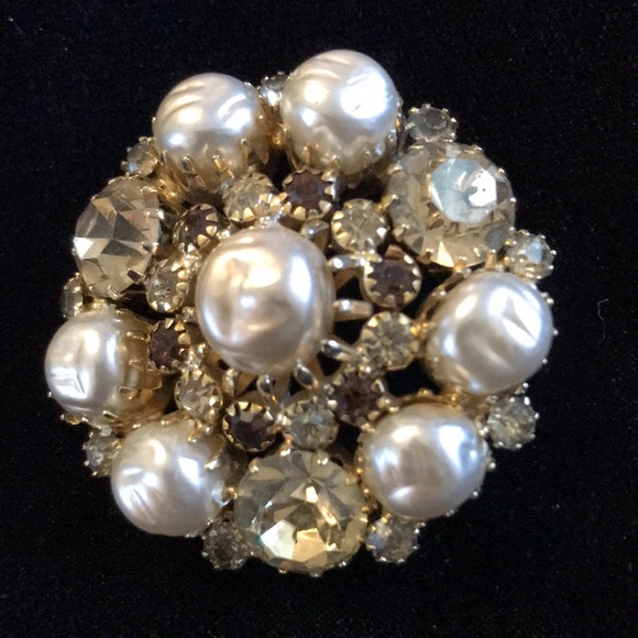 Albert Weiss | Jewelry | Vintage Weiss Faux Pearls With Champagne Prone ...